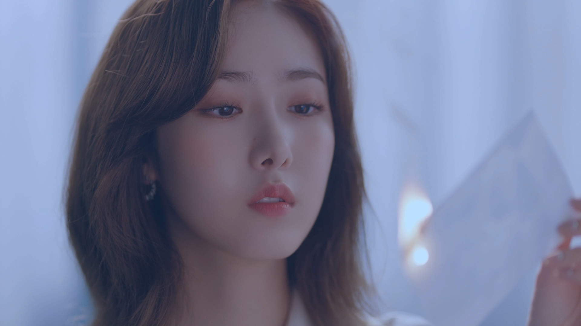 超大型K-POPガールズグループ GFRIEND ニューアルバムリード曲『Fallin’ Light（天使の梯子）』MV解禁。サブスク ...