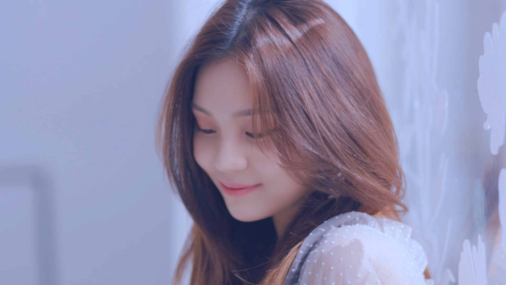 超大型K-POPガールズグループ GFRIEND ニューアルバムリード曲『Fallin’ Light（天使の梯子）』MV解禁。サブスク ...